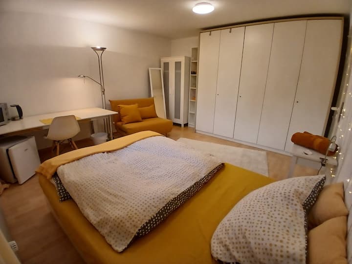 Möbliertes Zimmer - Eschborn