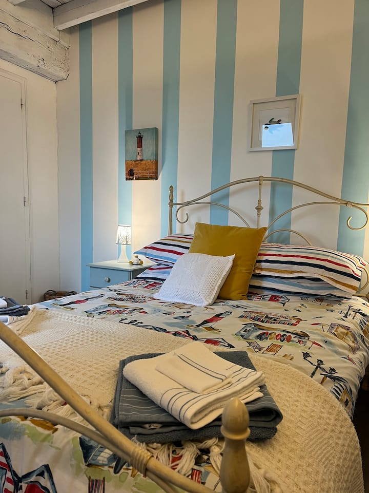 Relaxing Cosy Place In Gorron - Mayenne