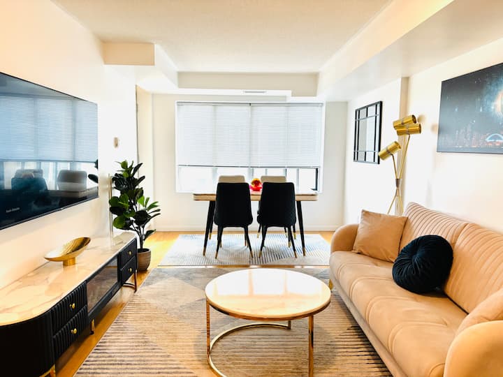 Downtown Toronto Condo | Walk Everywhere - Rogers Centre