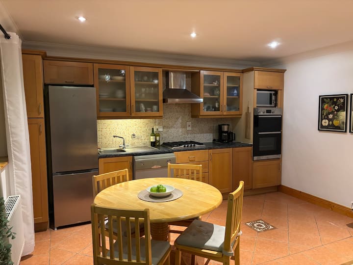 3br/3ba Home Near Trinity College - Dublin
