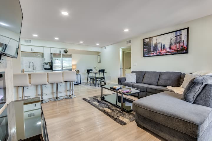 Modern 2-br Near Camelback Mtn - 鳳凰城