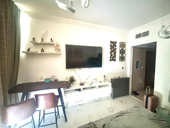 Cozy Studio /Seaview/ Oasis 2 - Ajman