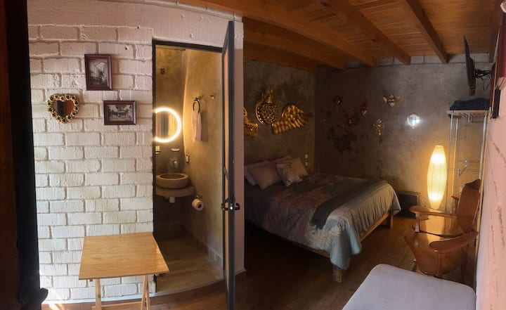 Casa Santiago Cenzontle 1 - Uruapan