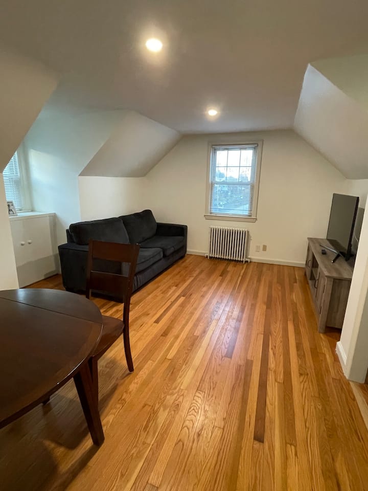 Apartment In Yonkers (30 Min Train To Nyc) - Pelham Bay – Bronx NY