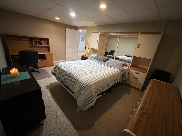 Entire Furnished Floor - Ann Arbor, MI