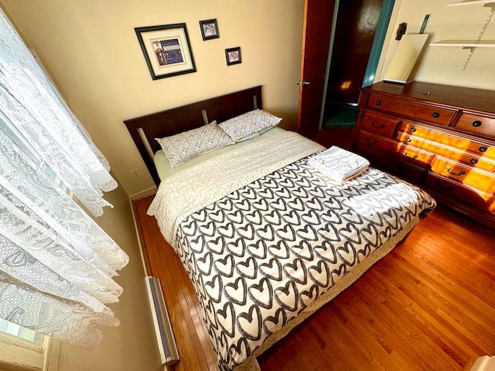 Quiet Room In Beautiful House! - Longueuil