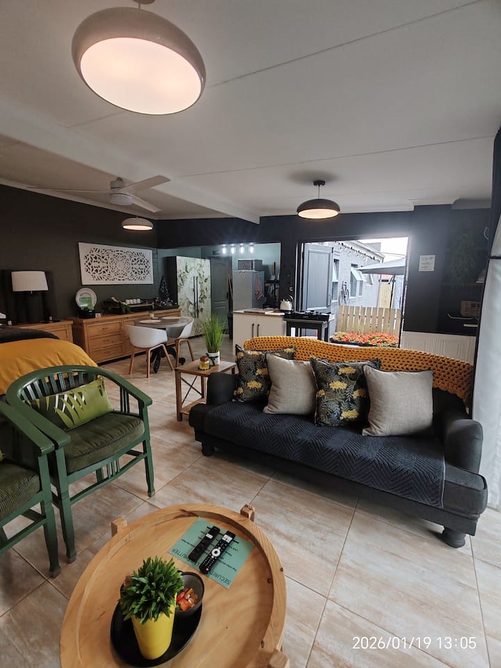 For The Executive Near Or Tambo Airport - Kempton Park