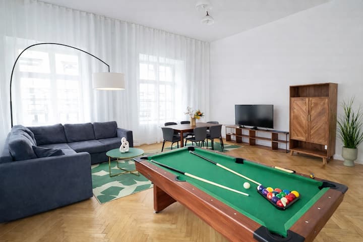98m2 Old Town Apt/pool Table/view/free Parking! - タリン