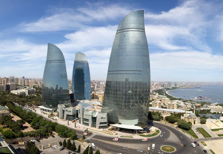 Apartment Close To Flame Towers - Bakou