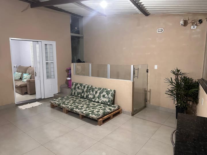 Casa Fácil Localização Em Bh
(Mínimo 3 Pessoas) - Belo Horizonte