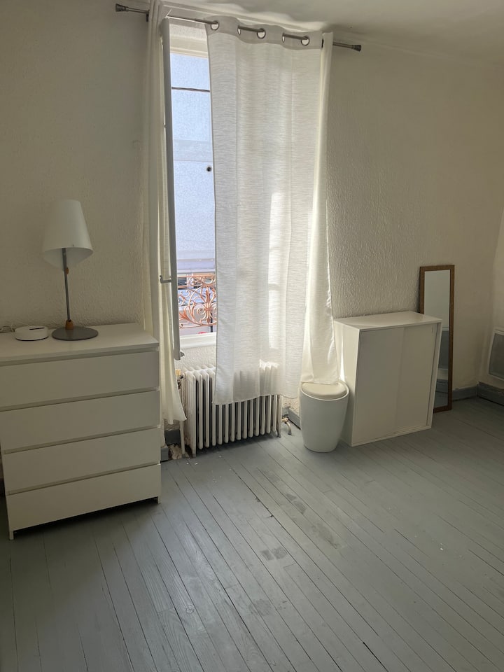 T2 Calme à 1 Min De La Gare De Vénissieux - Vénissieux