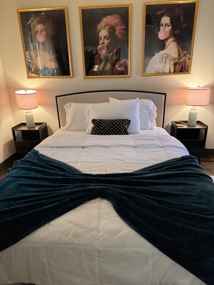 Art Deco 2 Bedroom - Tulsa, OK