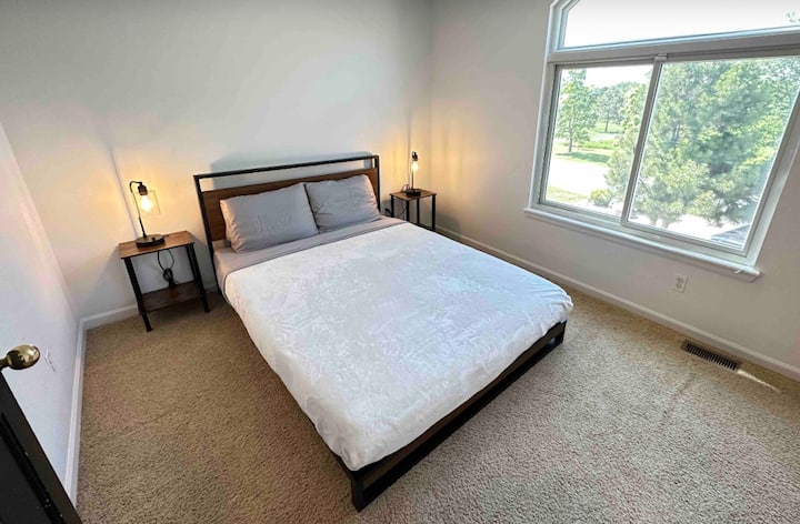 (Room A) Queen Bedroom Near St.anthony - Thornton, CO