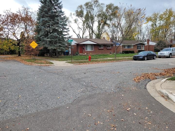 Spacious Underground Lux 2bdapt. - Ann Arbor, MI
