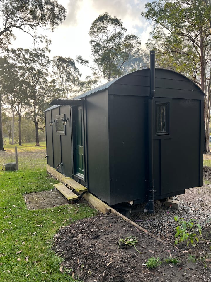 Cosy Shepherd's Hut At Blackwood Farm. - Harrington