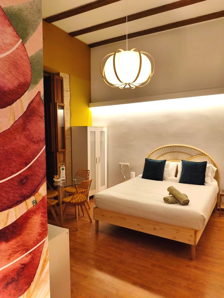 Nuevo Estudio De Diseño En Pleno Centro Histórico. - Anna