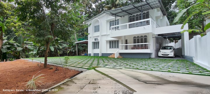 Genesis Spaces Ac Upto 4 Guests Kottayam - Kottayam