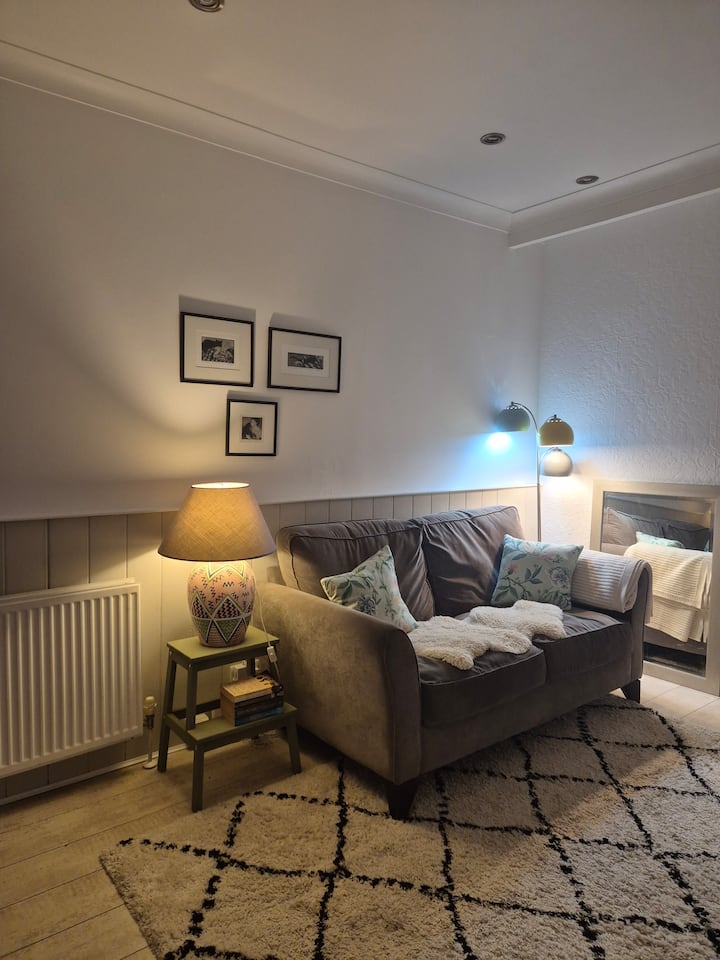 The Annex. Bath. - Bath