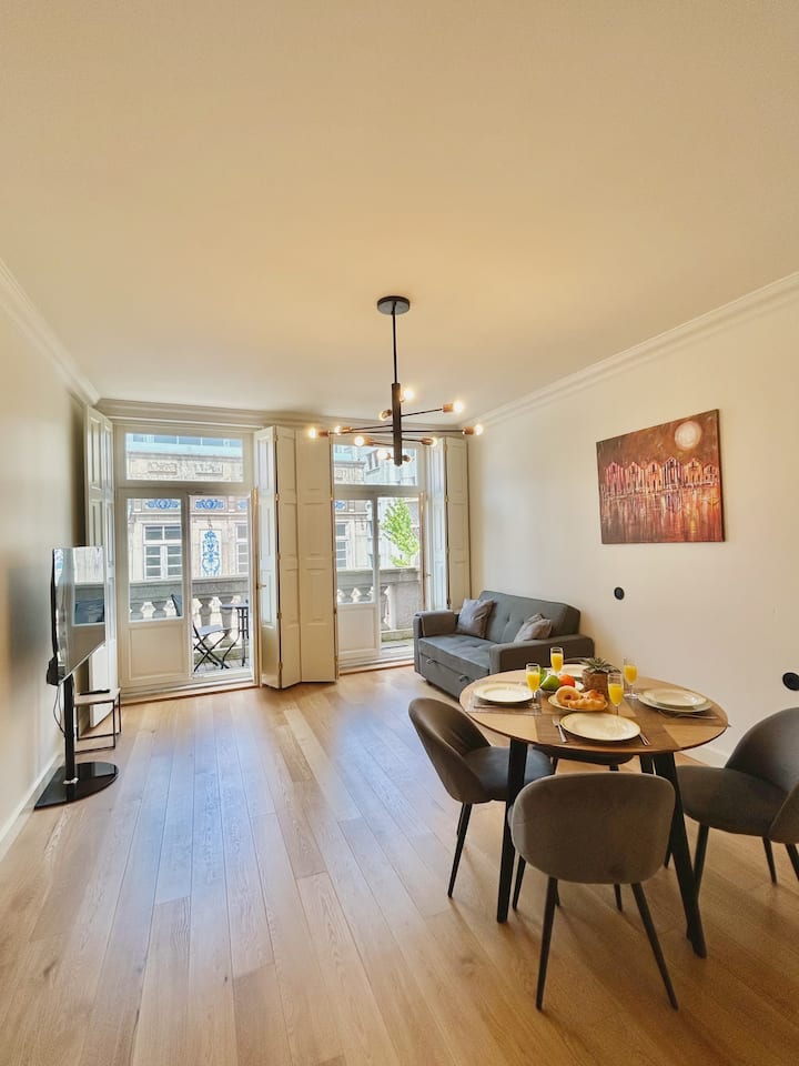 Apartamento Com Varanda No Centro Do Porto - Oporto