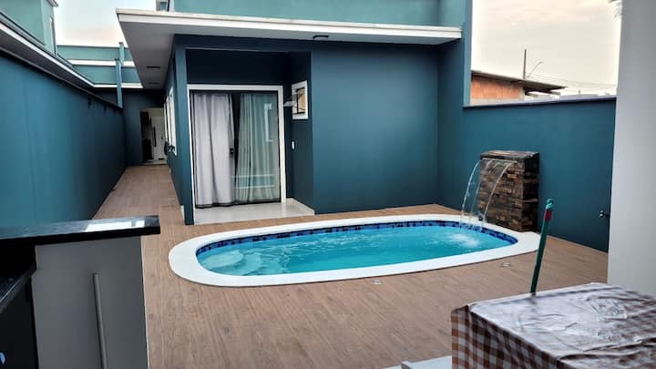 Casa Com Piscina, Churrasqueira E 3 Quartos Com Ar - Guaratuba