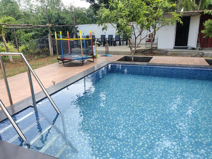 Sivarama Resort4 Ac4bhk Pool&box Cricket Beachroad - Visakhapatnam