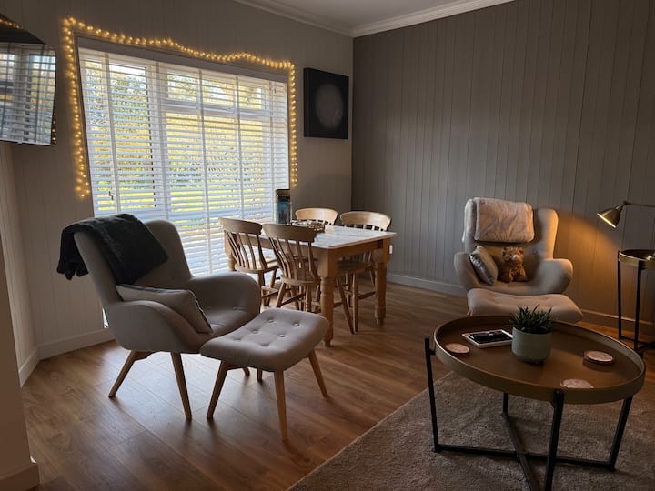 Cosy Tranquility Fab Location - Edinburgh