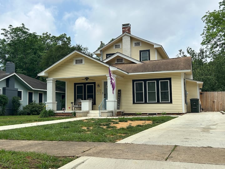 Walkabout On Walker Ave - Nacogdoches, TX