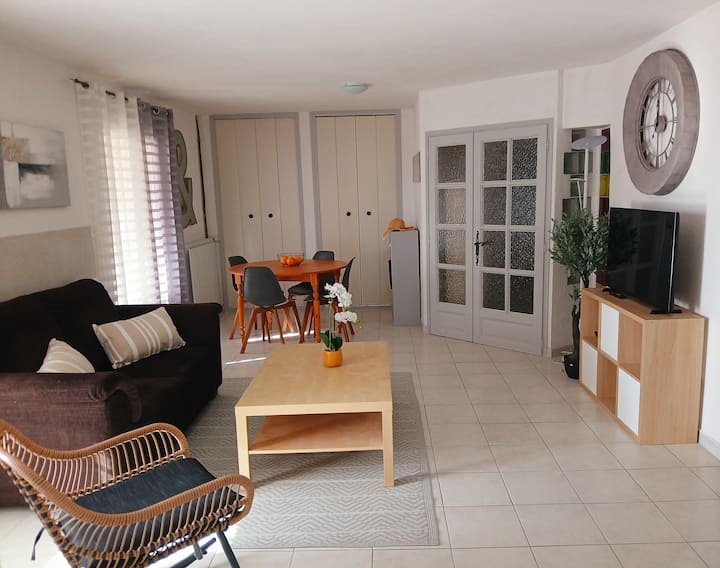 Vaste Bas De Villa - Draguignan