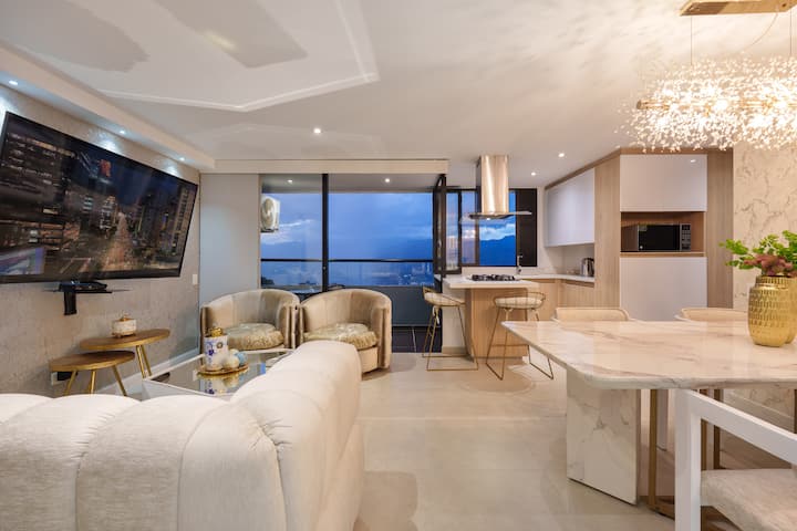 Vista Panorámica En El Poblado /Lujo Y Confort - Medellín