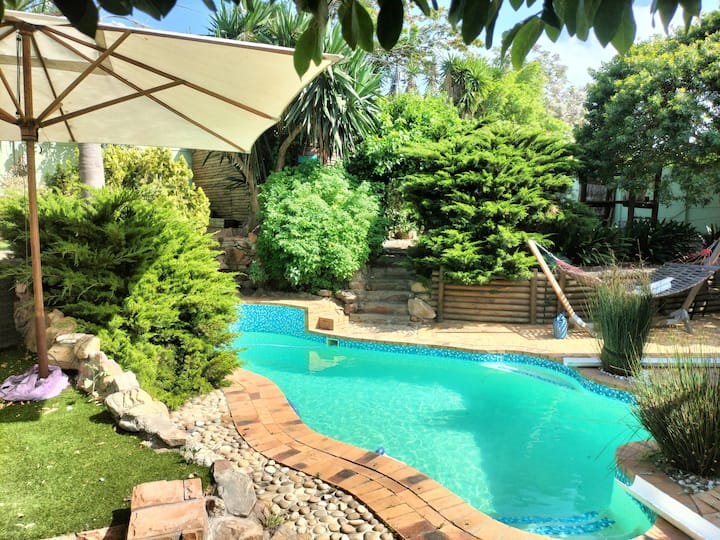 Self-catering Garden Cottage - Le Cap