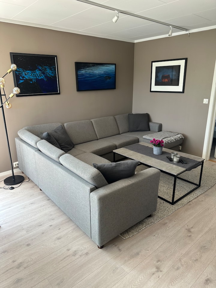 Familievennlig Leilighet. 2 Soverom. Stor Terrasse - Kristiansand