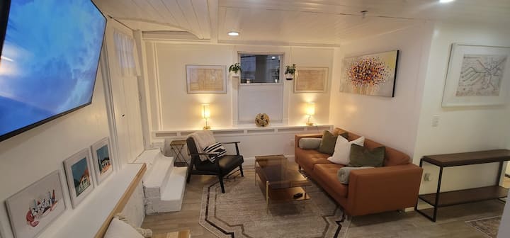 East Boston, 5 Min To Airport, Parking Available - Boston, MA