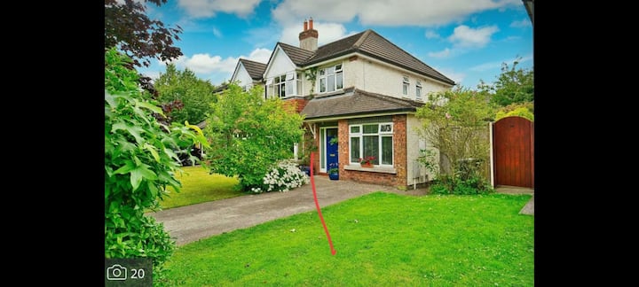 Large Bedroom Near Dublin*females Only - Celbridge