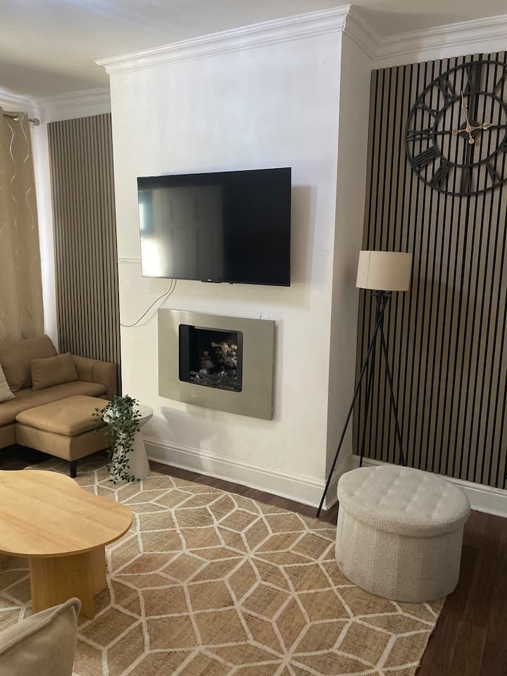 Traditional Central Home|games Room|free Parking - Mánchester
