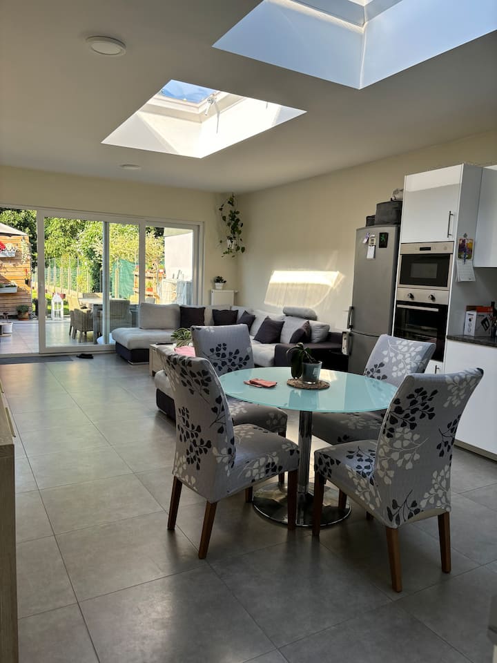 Casa Con Luz Propia. - メヘレン