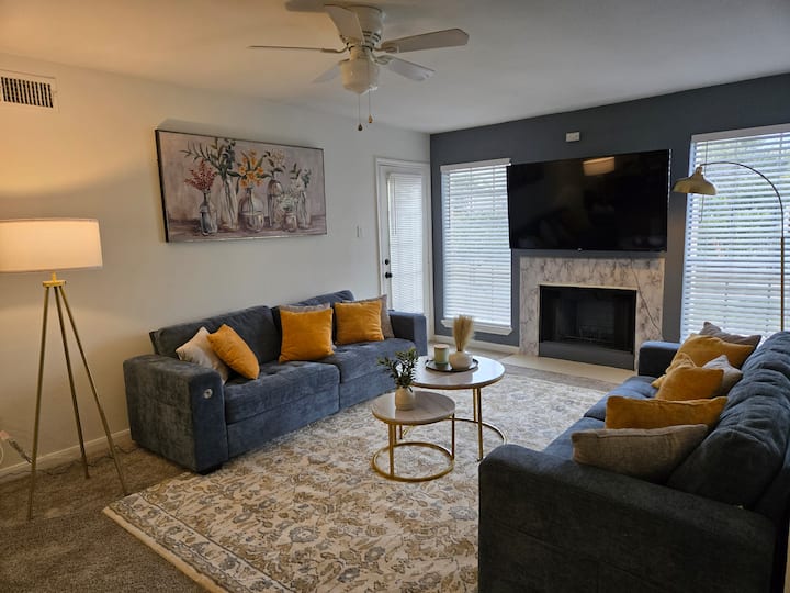 Modern 2br In Gated Complex - Fort Bend Houston - Houston