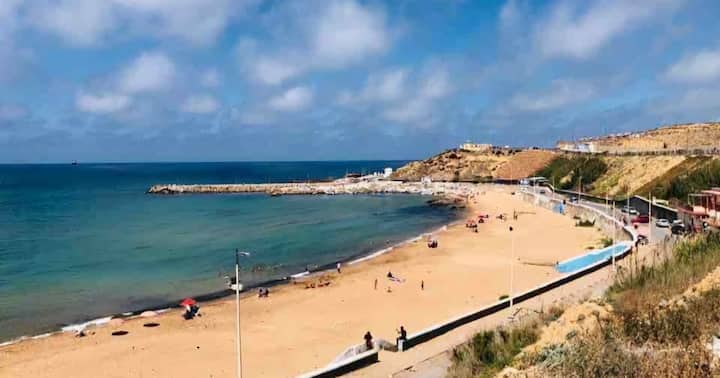 Sunny Stay - Plage & Attractions à 2 Min - Algérie