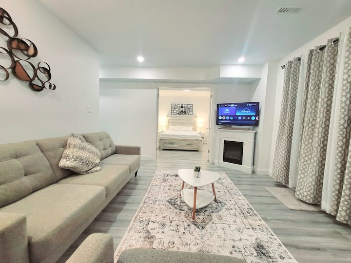 Modern Guest Suite With Private Entrance - London, Ontario