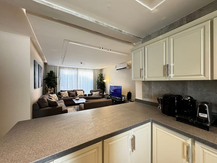 Al Anoud Apartment With Hotel Stayle In Al Hamra - Arabia Saudita