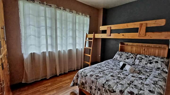 Family Cozy Homestay In The Pines - Baguio