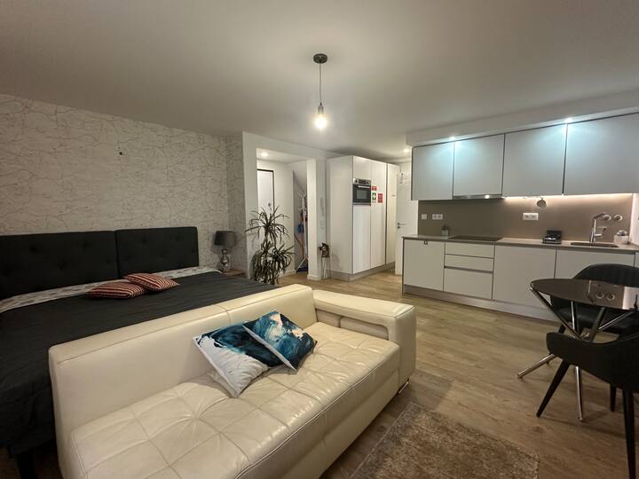 Apartamento T0 Em Sesimbra - Azeitão