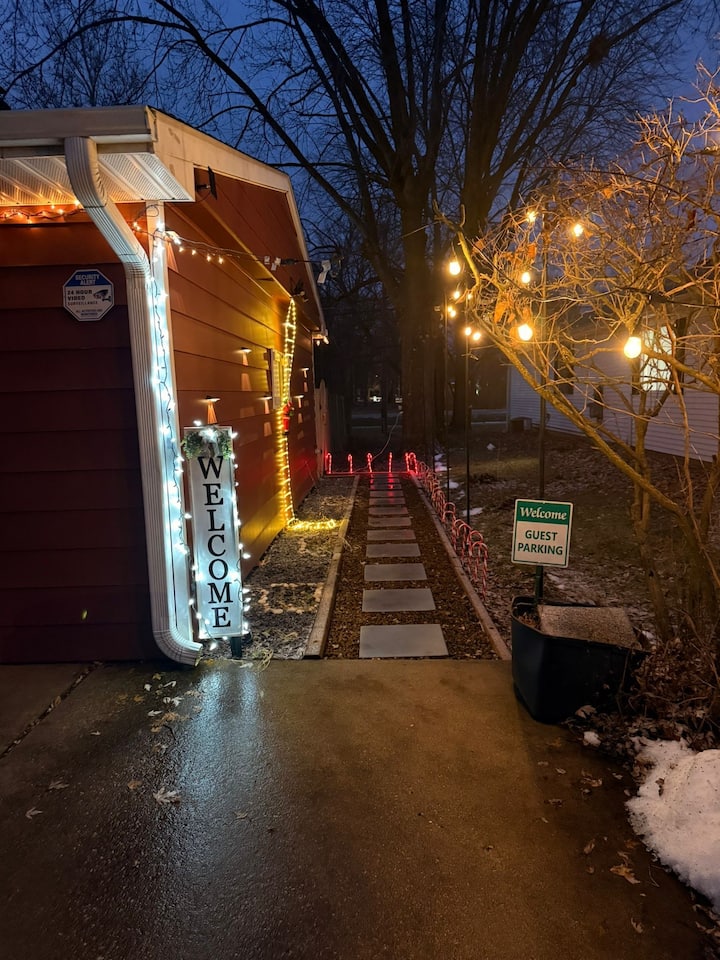 Private Cozy Getaway - Kokomo, IN