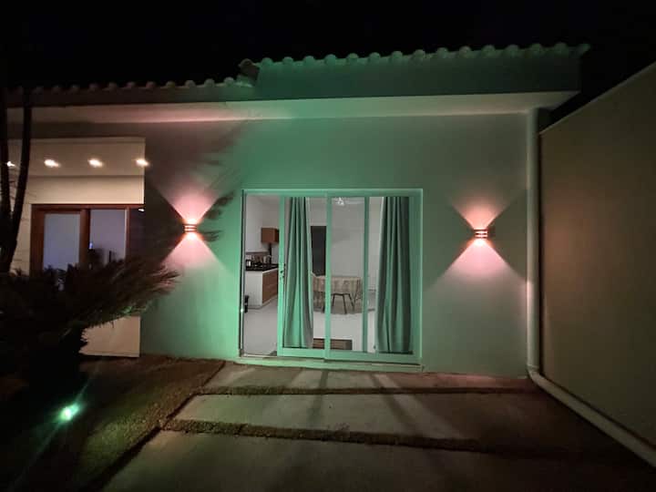 Ap. 1 Quarto 
Outeiro Da Glória Home - Porto Seguro