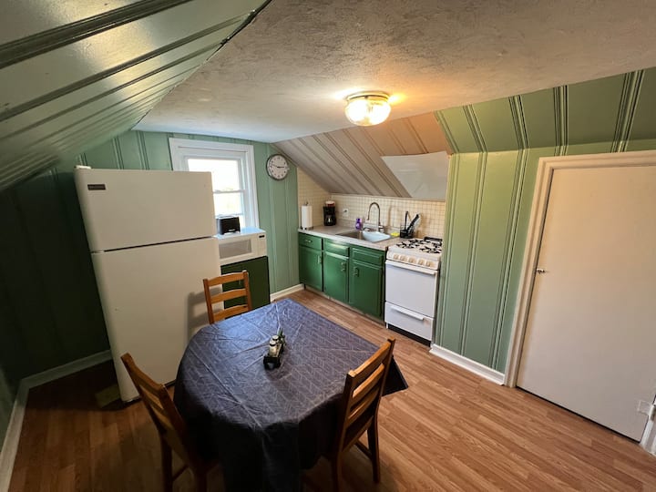 The Little Loft! - Bloomington, IN