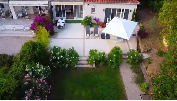 Apt W/ Private Garden -5' Beach - Cannes