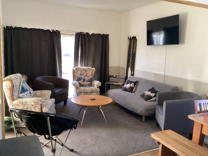 Funski Lodge, Sleeps 10
Where Adventure Begins. - Taumarunui