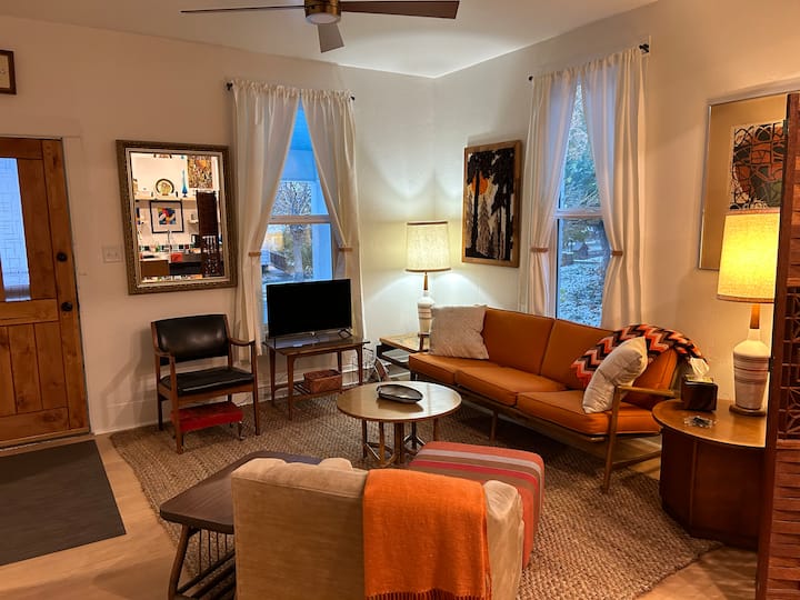 Cozy Bungalow In Old Town. - Pocatello, ID