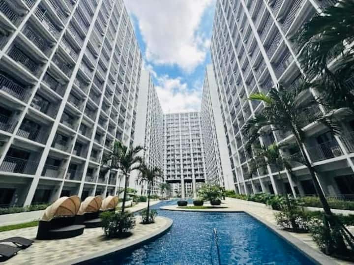 Cozy Condo Unit @ Shore 2 Residences - Pasay