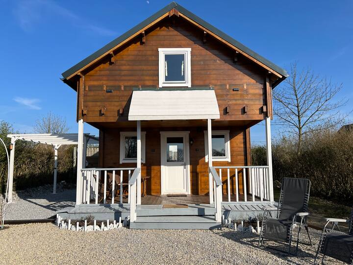 Charmant Chalet En Bois Brûlé - Beaumont