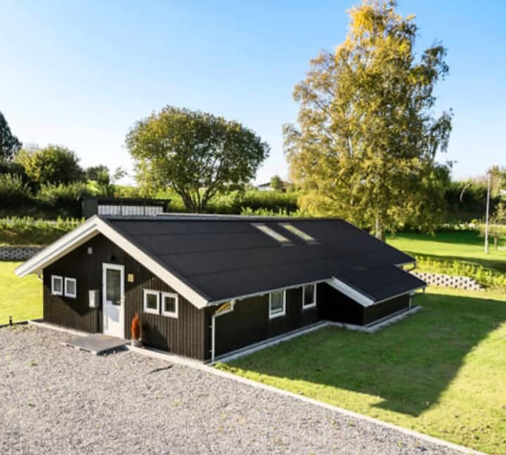 Et Stort Sommerhus I Hejls - Med Spa Og Ude Bad - Denmark